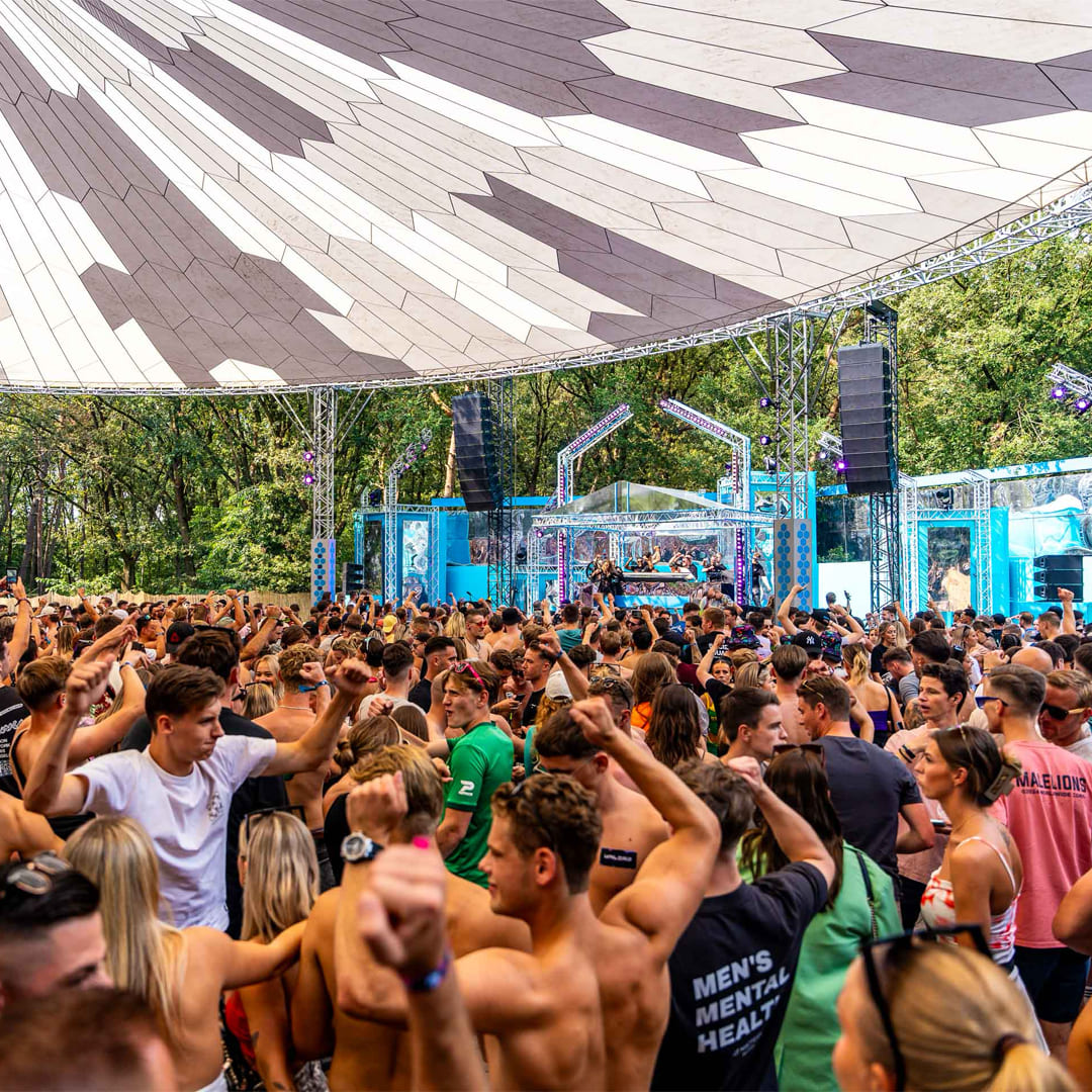 DECIBEL OUTDOOR 2025